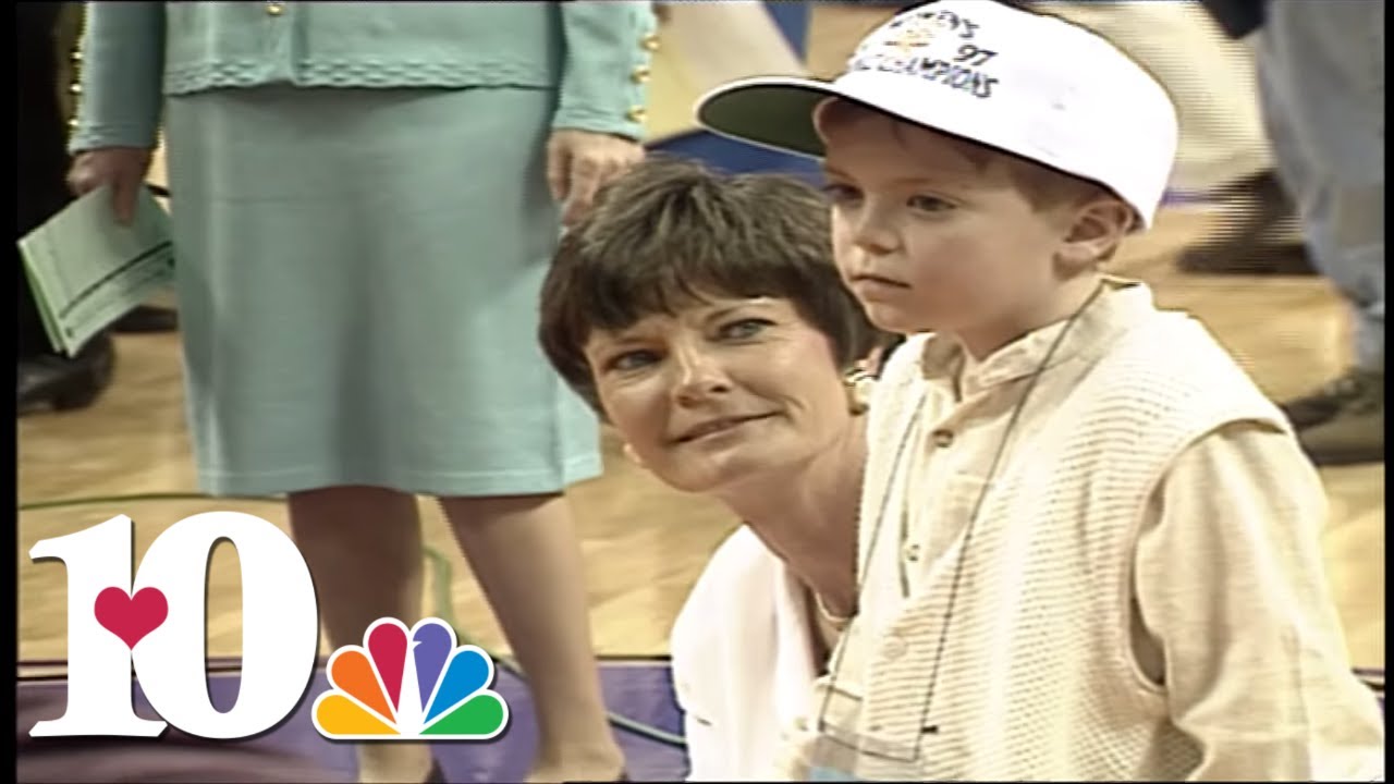 WBIR Vault: The bond between Pat Summitt and her son, Tyler - YouTube