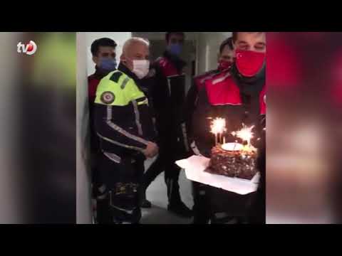 2 Yaşındaki Aymira’ya Polis Ekiplerinden Doğum Günü Sürprizi