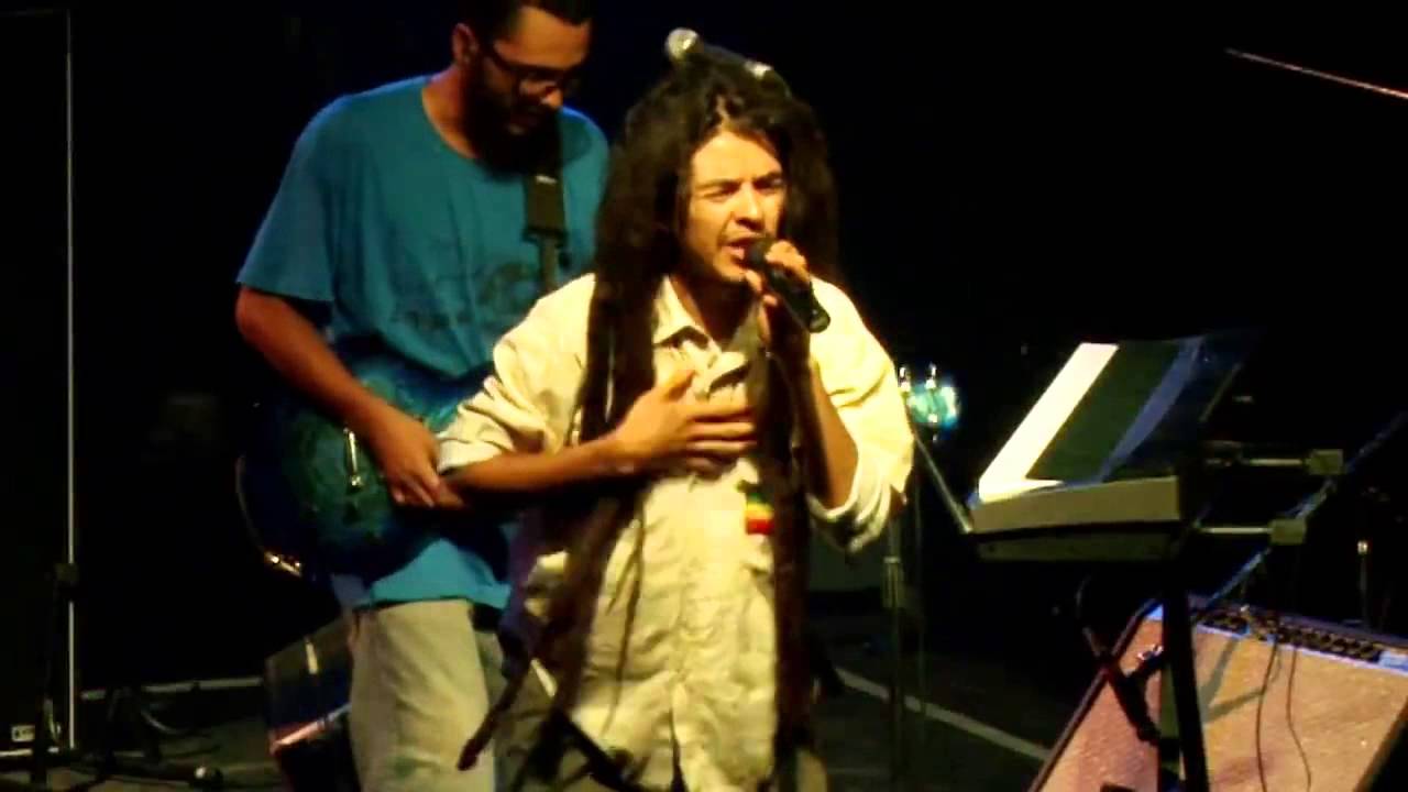 QUE LE PASA A LA GENTE Y GANJAH EN MI HABITACION ZONA GANJAH En Vivo HD ...