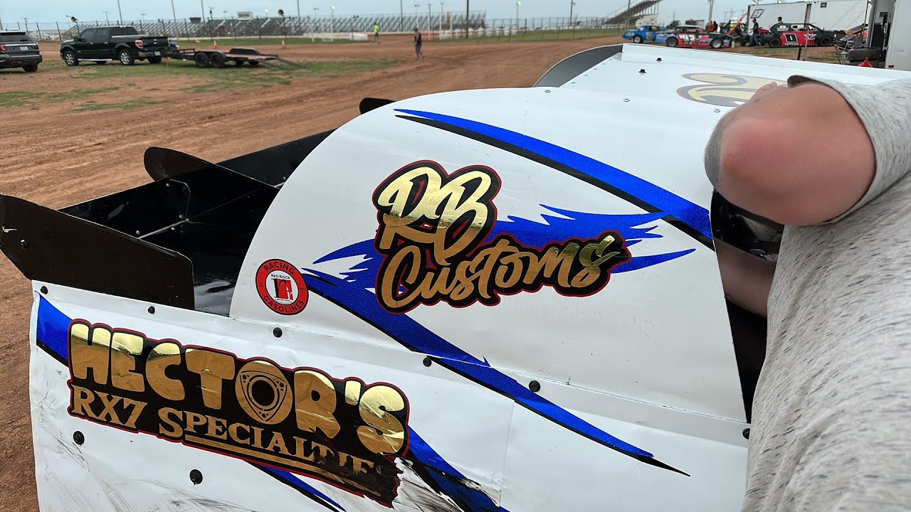 Texas Night at Lawton Speedway - YouTube