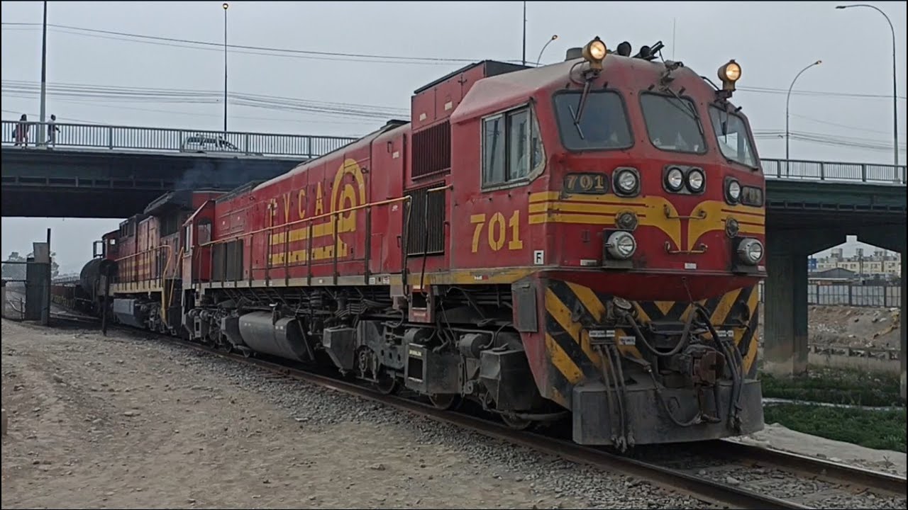 🚂🛤️Tren en el centro de lima⛰️Locomotoras Nr° 701 y 1021🚞 - YouTube