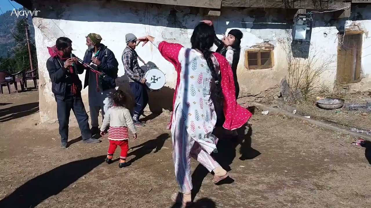 Beautiful girls dancing on dhol at Joura - YouTube