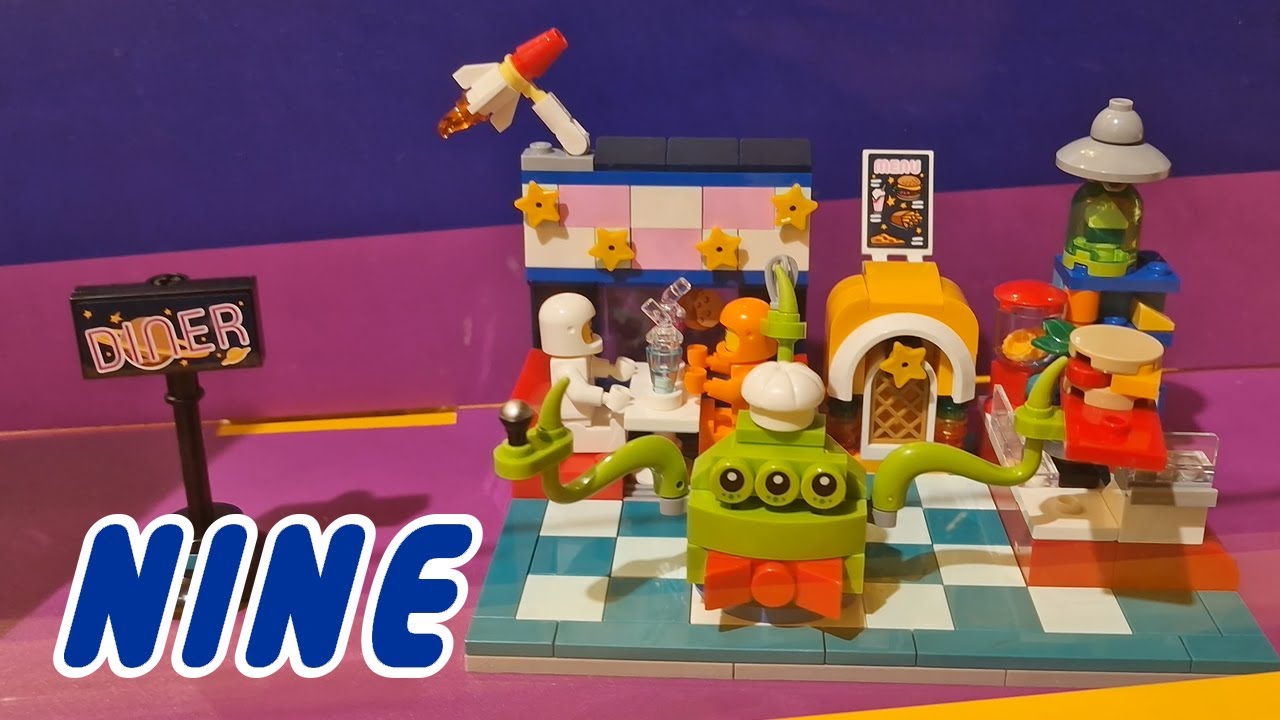 LEGO Alien Space Diner (40687) - cabinet display - YouTube
