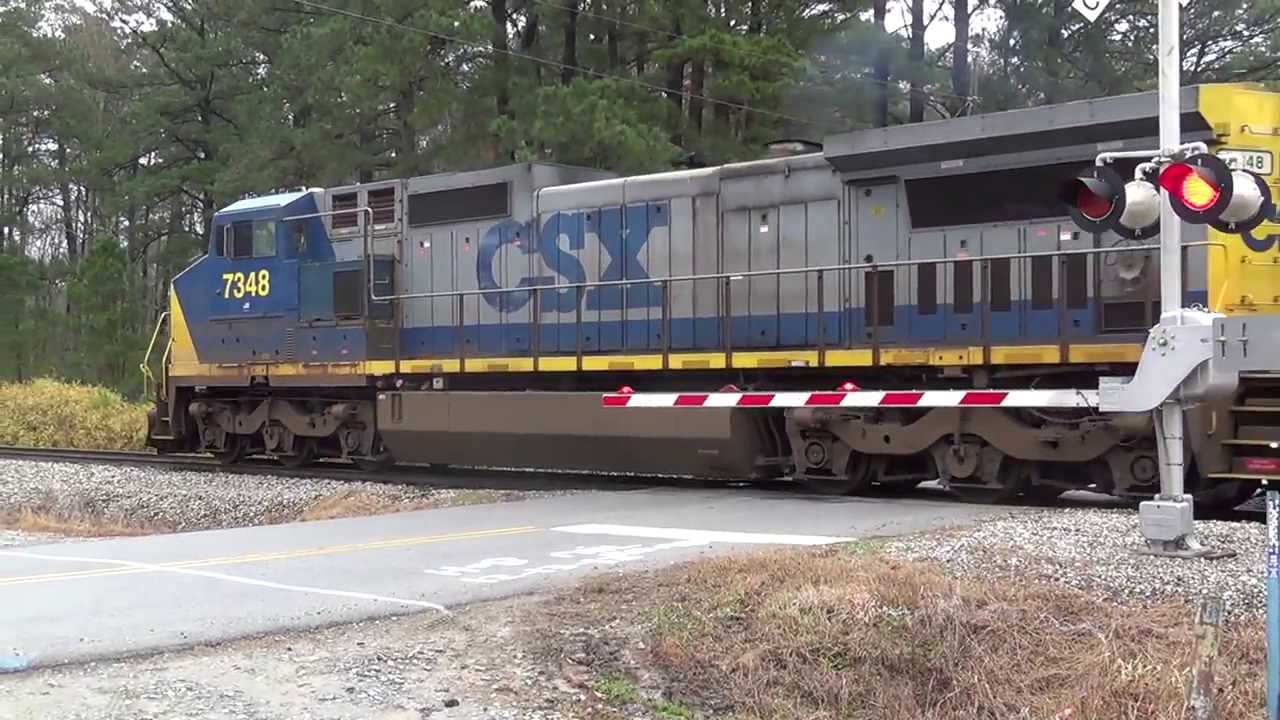 CSX 7348 Ex Conrail and CSX 7888 Lead the Q130 on the CWRY - YouTube