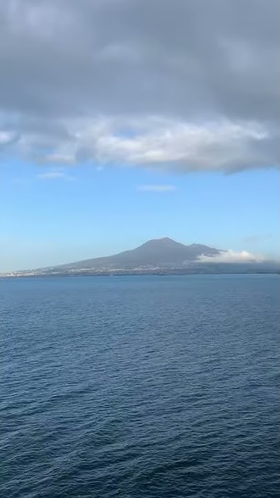 Mount Vesuvius - YouTube