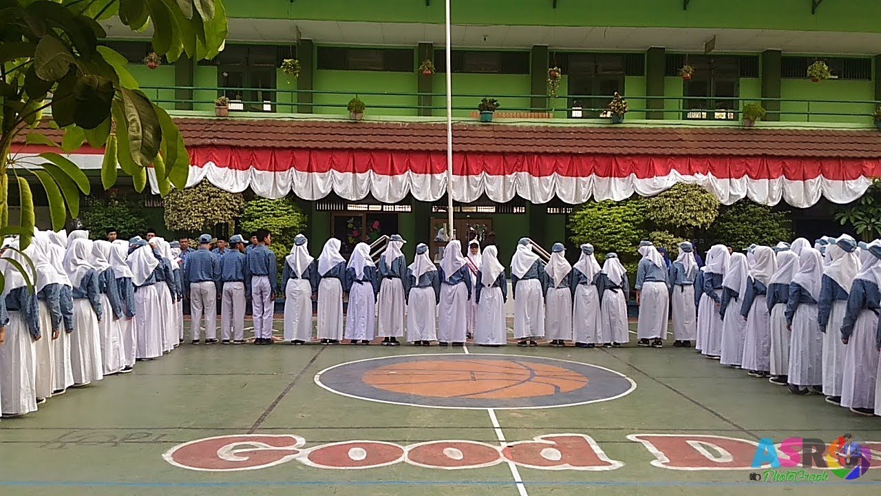 Upacara 17 Agustus 2017 di SMKN 49 Jakarta - YouTube