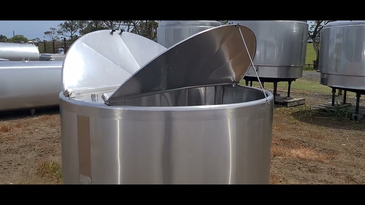 VAT 677 STAINLESS STEEL TANK 2000lt - YouTube