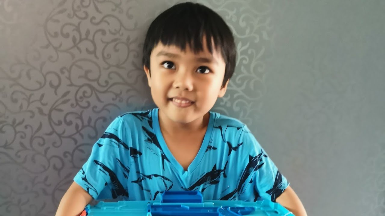 Toys Unboxing: Hot Wheels Track Builder System Race Crate (FTH77) - YouTube