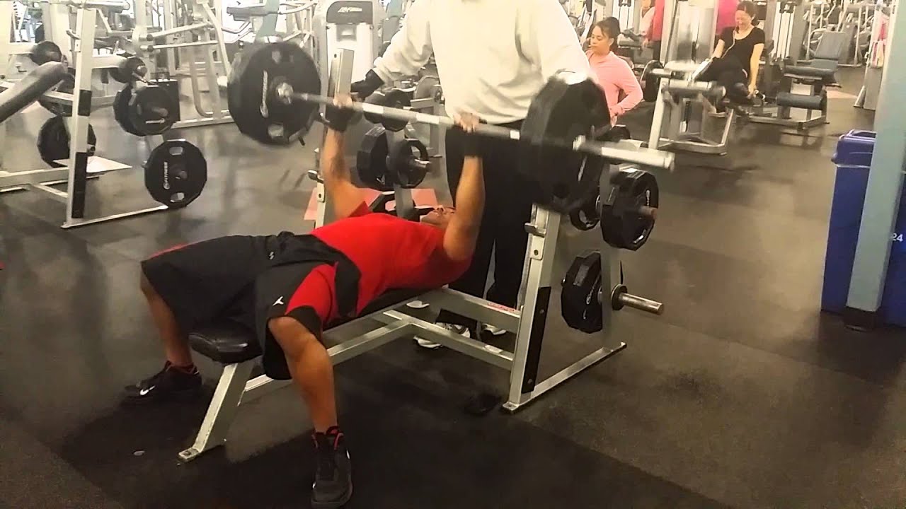 Poky Chest 225lbs 16 Reps.. 2014 - YouTube
