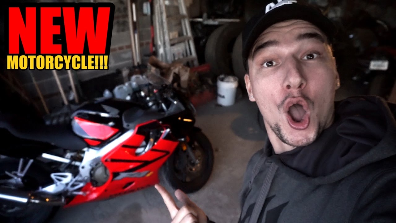 MY NEW MOTORCYCLE!!! - YouTube