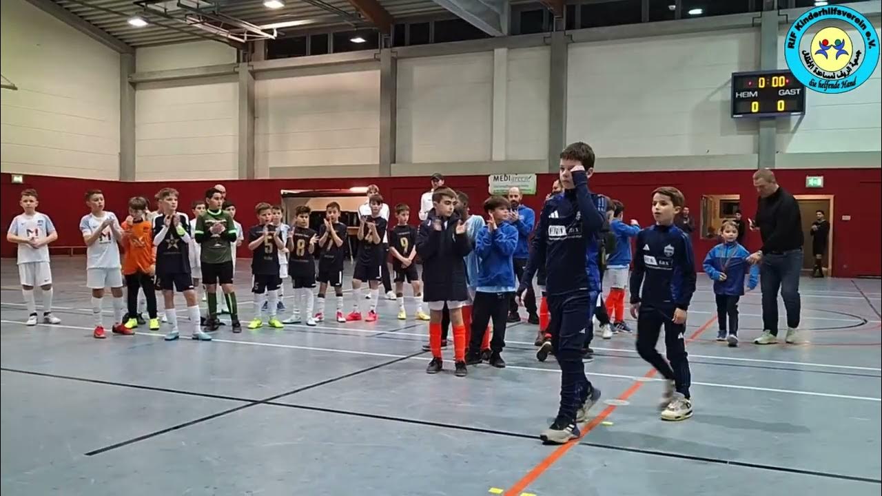 Highlights vom 10. RIF-Kinderhilfsverein Hallenturnier! - YouTube