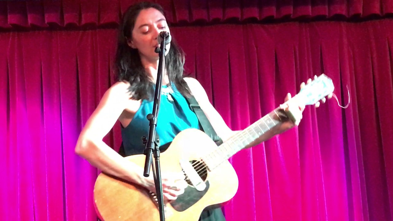 Kara Grainger at the Biscuits and Blues club in San Francisco - YouTube