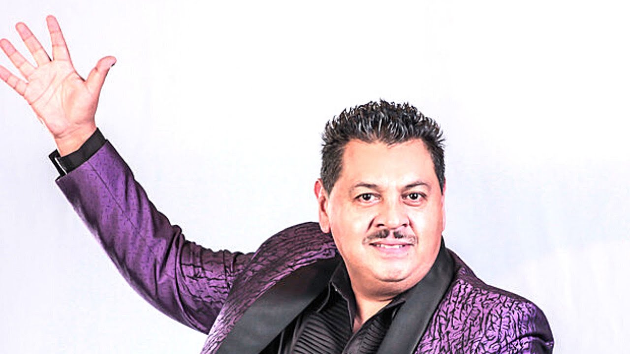 LOS BYBYS EN TUS MANOS EN VIVO 2023 - YouTube