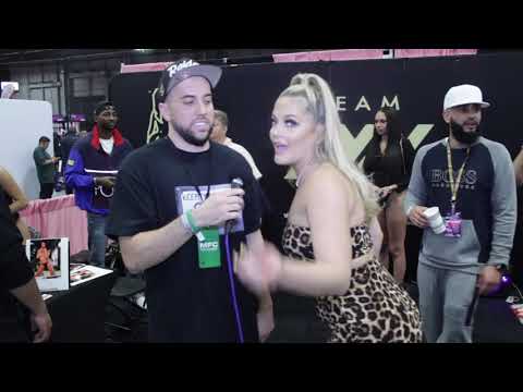 Alexis Texas Interview: How To Handle A Big Booty + Porn vs Real Sex @ Exxxotica 2019