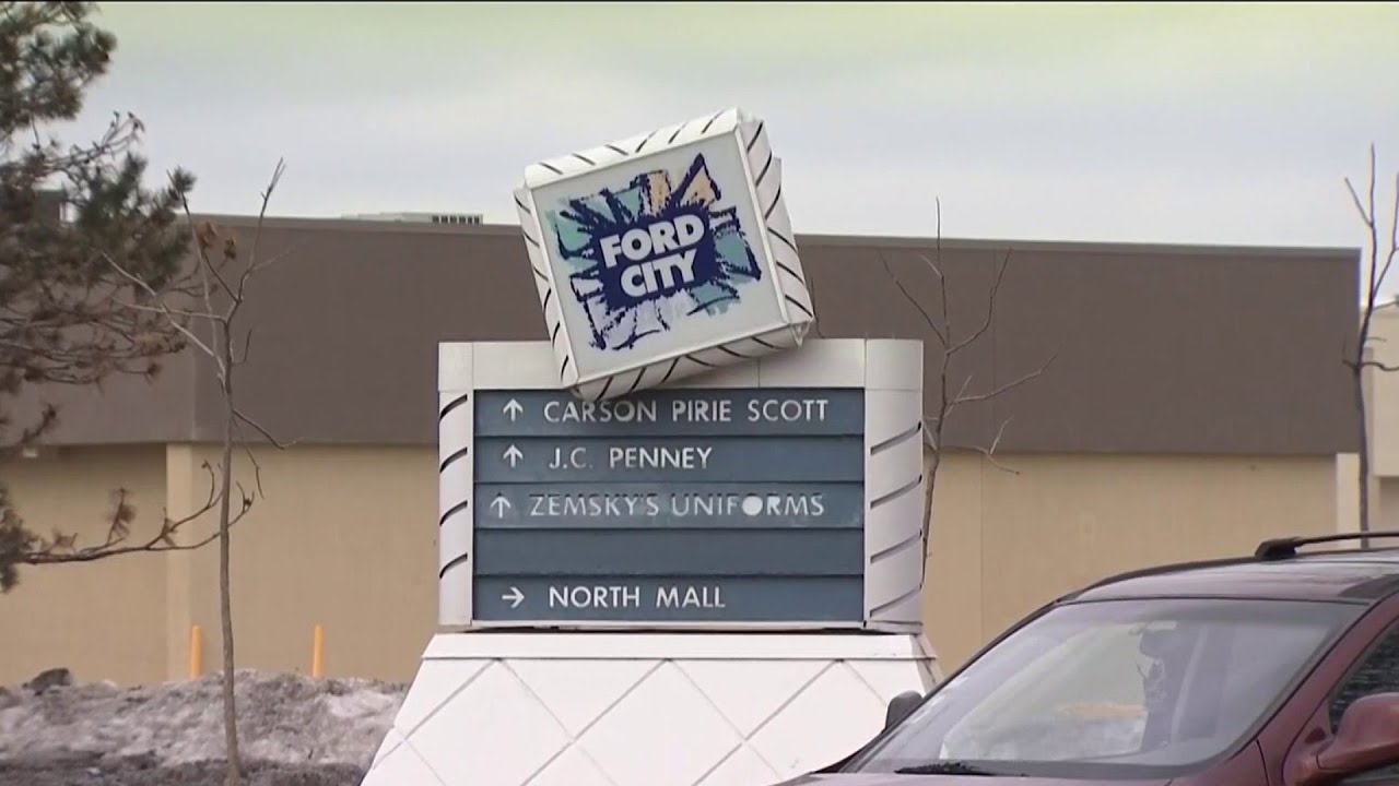 Ford City Mall podría cerrar sus puertas y ser demolido - YouTube