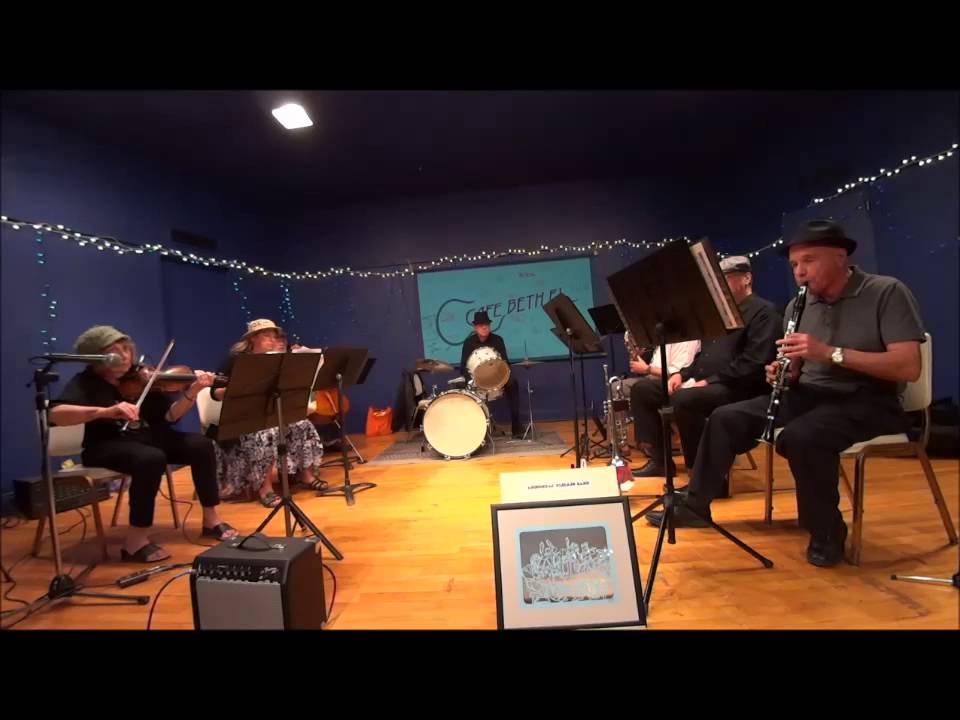Adirondack Klezmer Band - Tarras Doina - YouTube