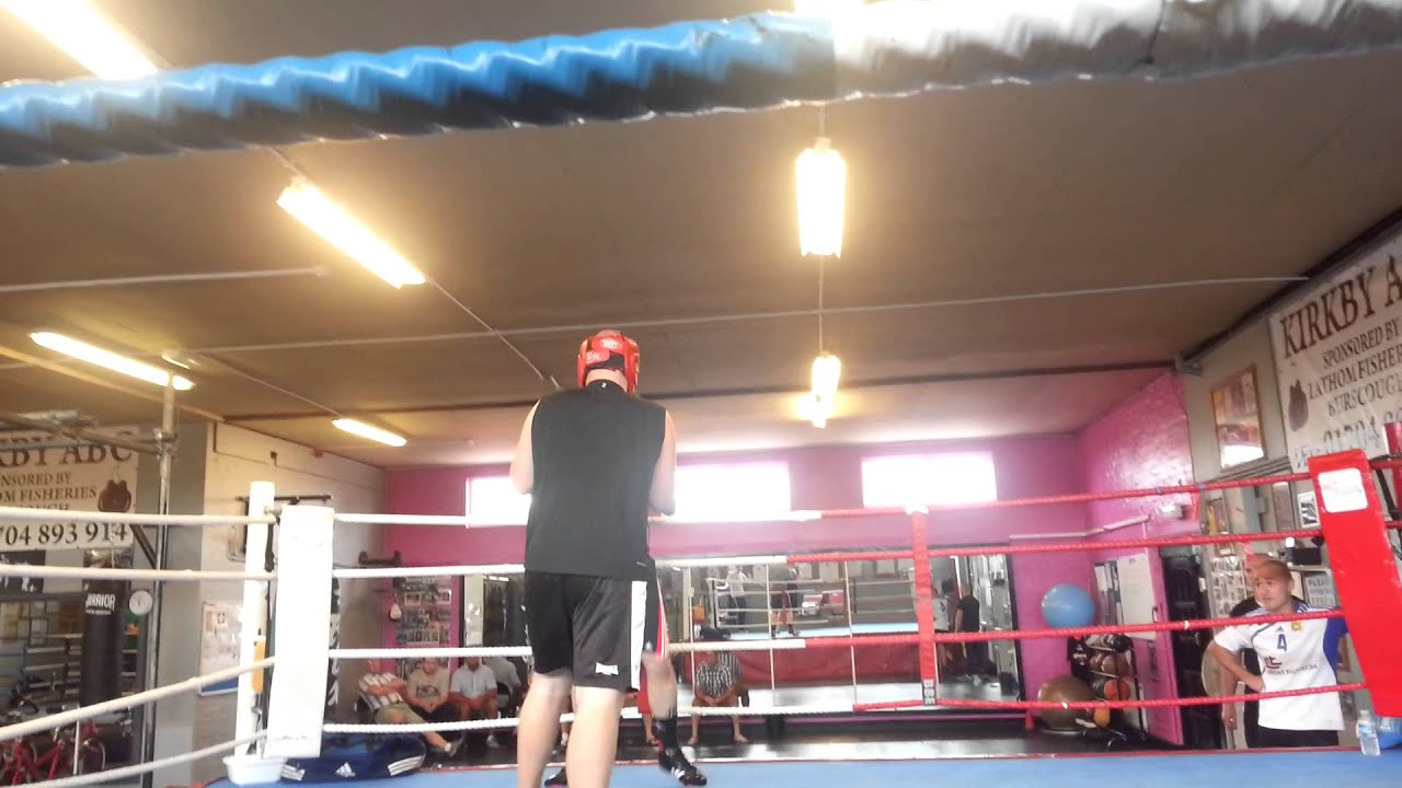 15 years old latvian boxer Evander sparring in KIRKBY ABC - YouTube
