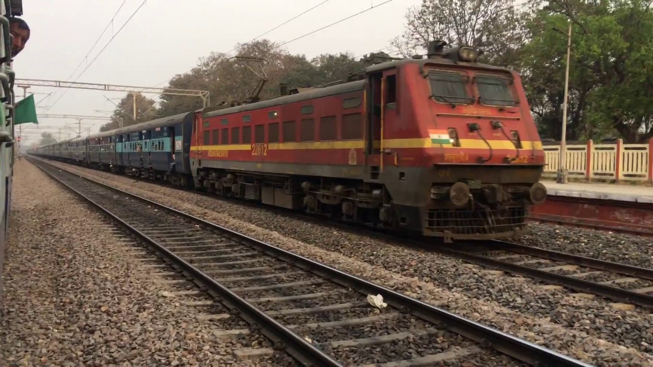 Accelerating Bihar Sampark Kranti Express - YouTube