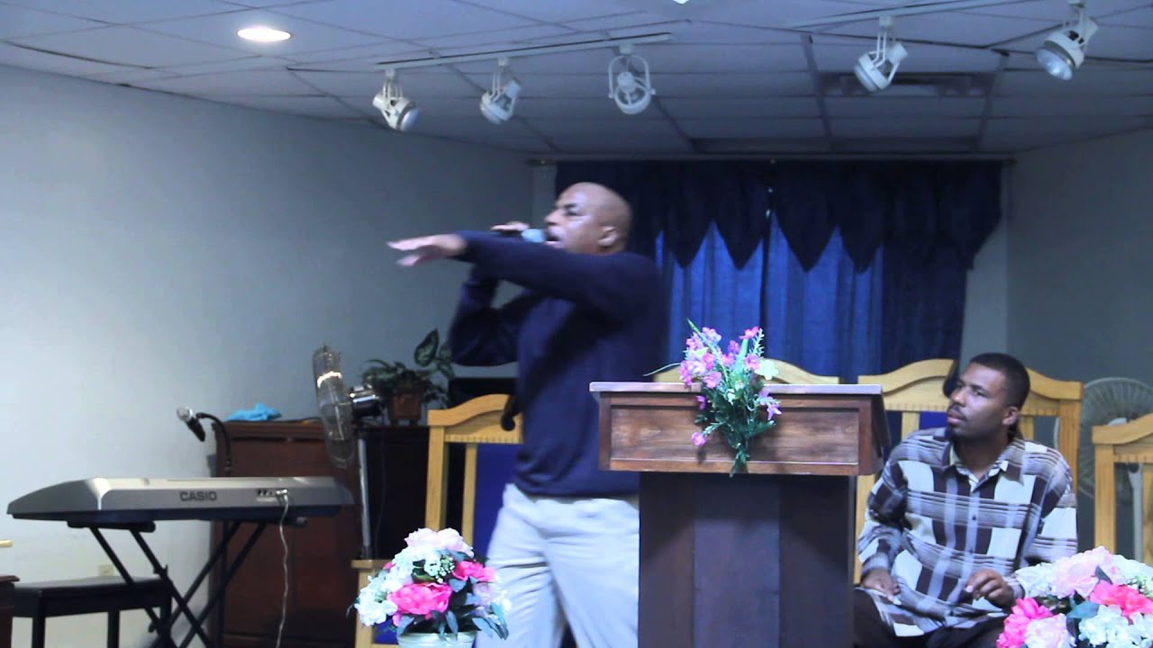 Assistant Pastor Charles Harris, Jr. - Lift Up Jesus - YouTube