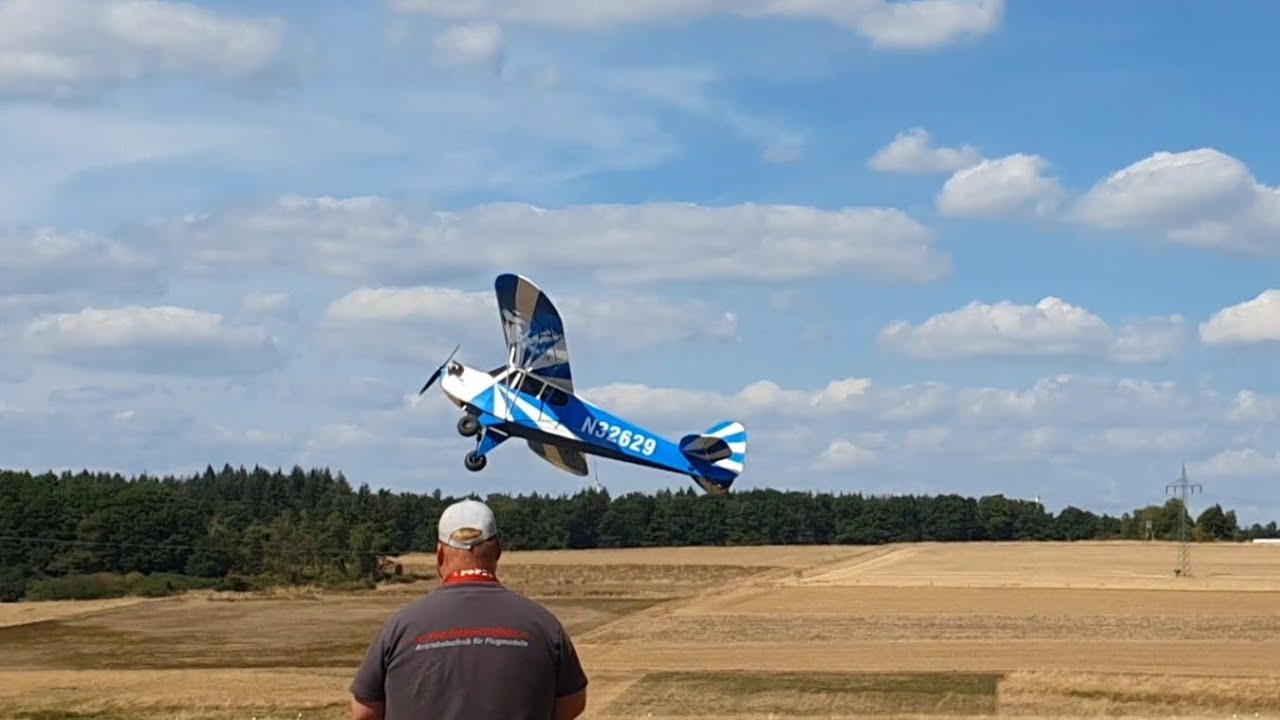 Piper J3 Clipped Wing (3D Aerobatic) Lars Berger at MFC Hohenahr - YouTube