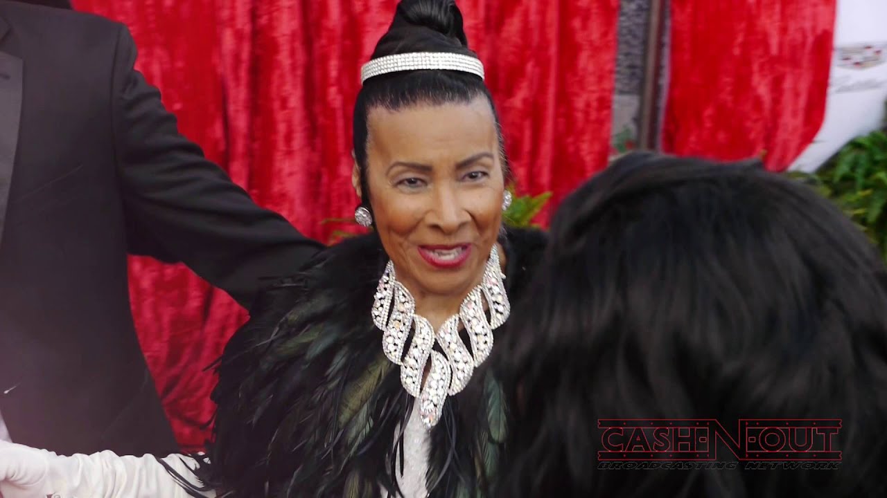 24th Annual Trumpet Awards Red Carpet - YouTube