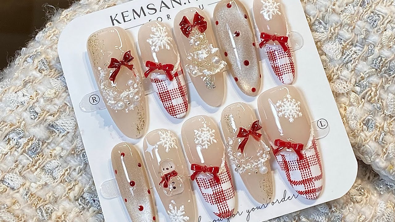 Làm nail với tui nha 😘/ naildesign noel 🎄 ️🎅 #nails #noel #nailart ...