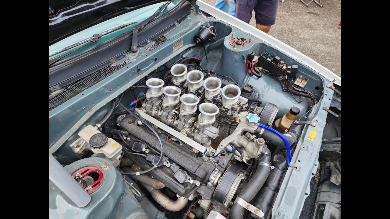 Crab's Moment - Drifting V8 AE86 蟹人时事 - 漂移 V8 Coupe 丰田 AE86 - YouTube