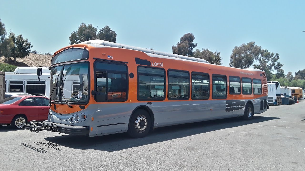 Ex LACMTA 2004 NABI 45C-LFW CNG #8025 - YouTube