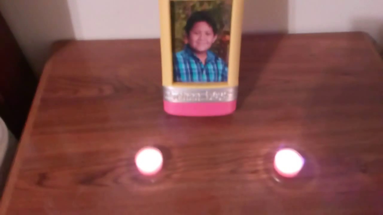 D.I.Y senpai shrine - YouTube