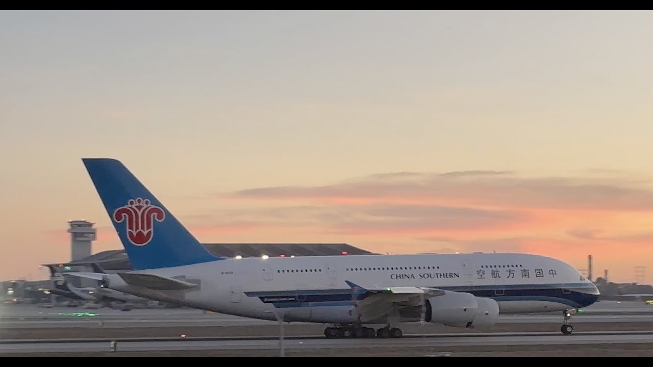 Last ever China Eastern A380 Landing at LAX - YouTube