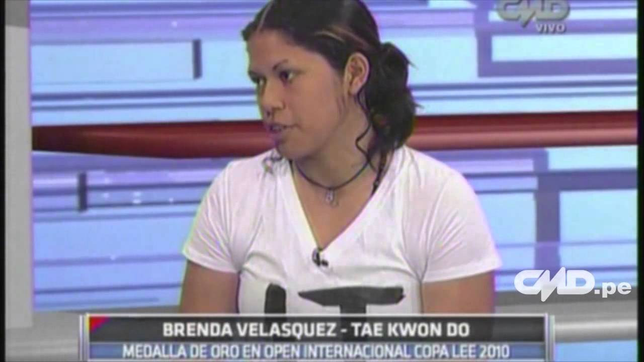 Central Deportiva: Entrevista a Brenda Velasquez (Taekwondo) - YouTube
