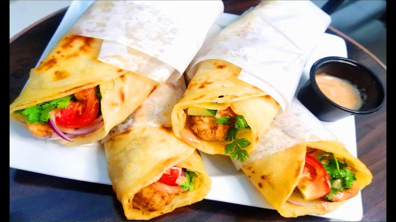 Zinger paratha roll | crispy wraps | paratha roll with 2 sauces ...