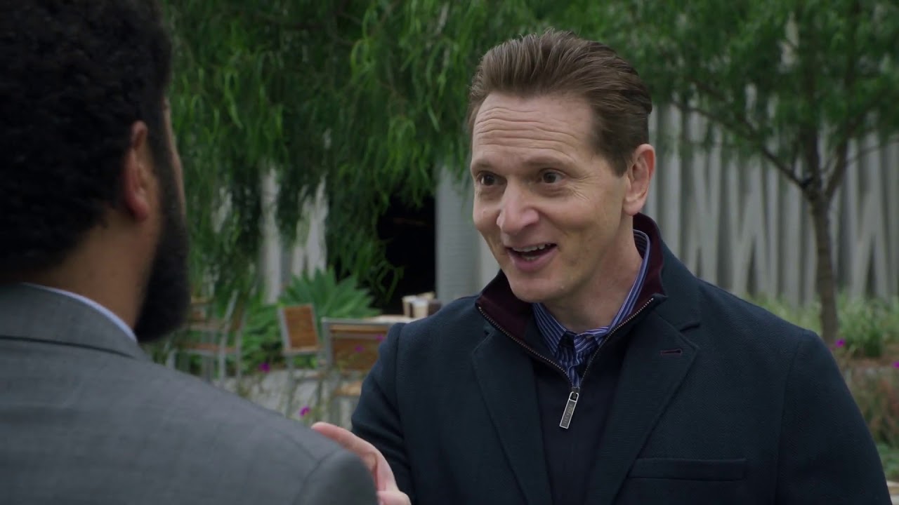 Silicon Valley S06E01 Gavin gives up most of Hooli - YouTube