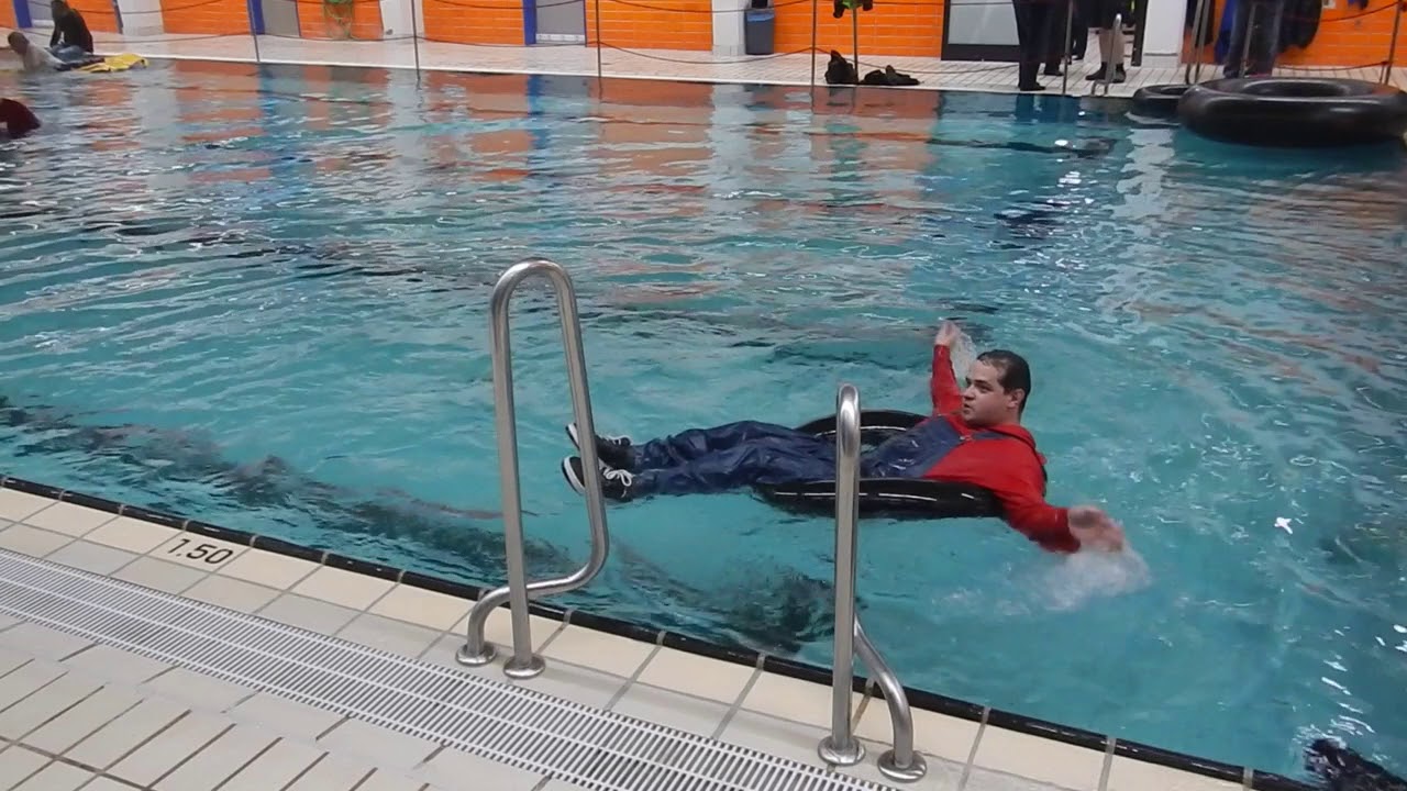 Pool Party - nass in Latzhose - wet in Overalls - YouTube