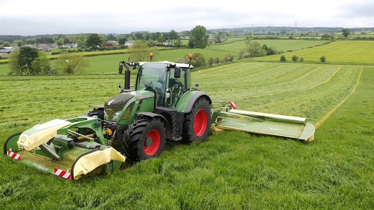 Fendt 724 Mowing Grass Silage With New Krone 950 Collect Mowers - YouTube