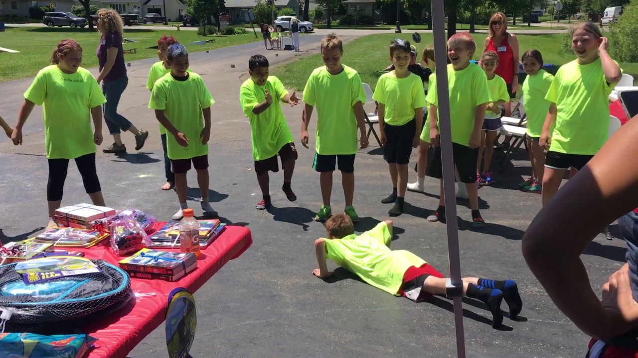 FUN 5TH GRADE PARTY WITH FRIENDS!!! - YouTube