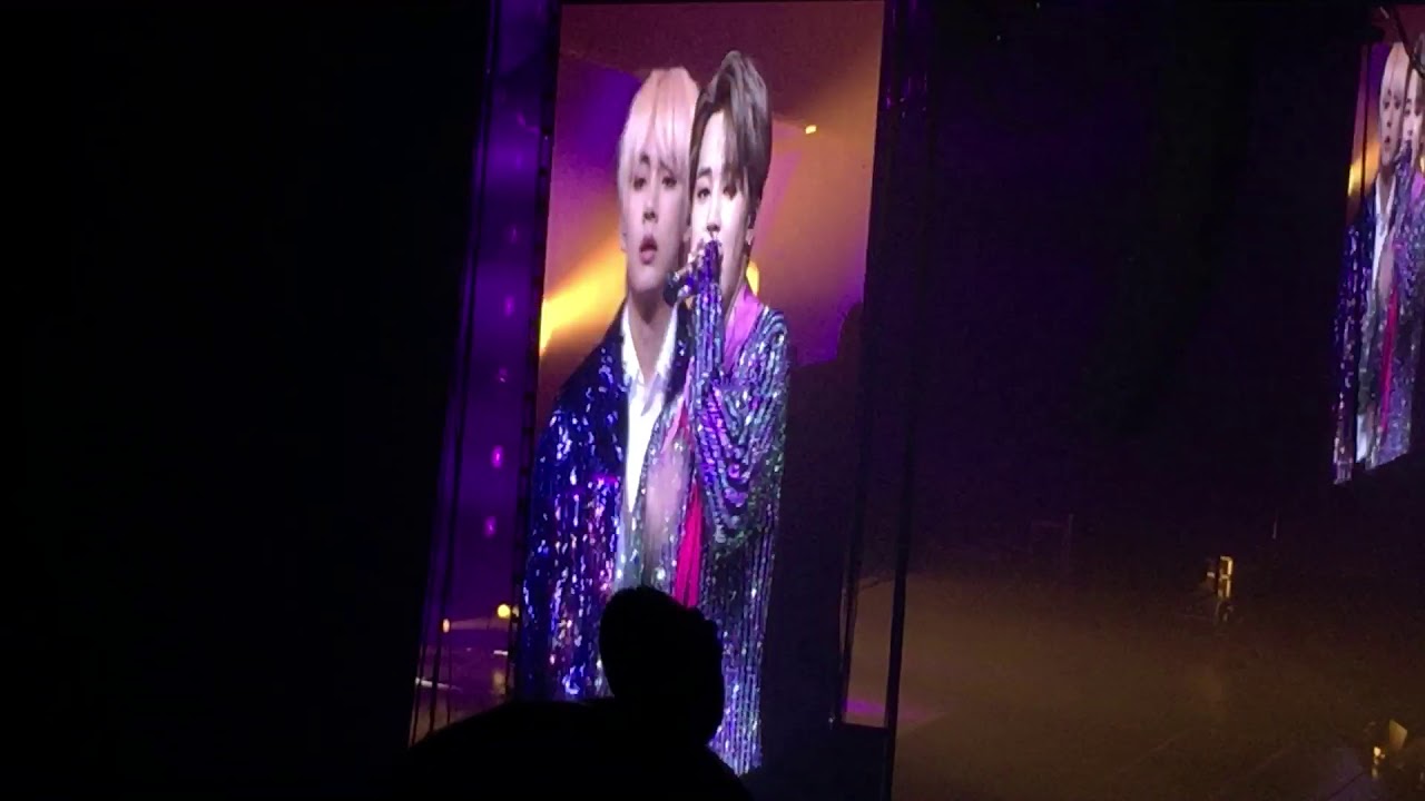DNA-BTS: FORT WORTH,TX CONCERT DAY 1! - YouTube