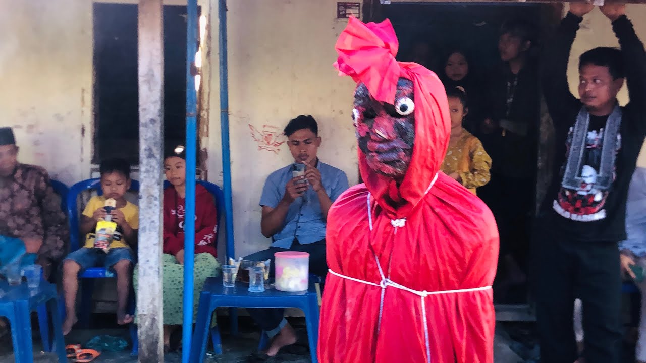 Pocong Merah Muka Hancur‼️Barongan Satrio Joyo di desa Manggar lor ...