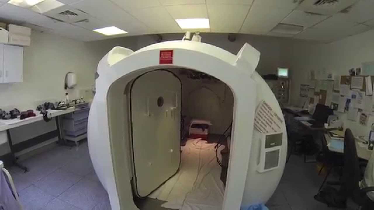 Une séance de caisson hyperbare. - YouTube