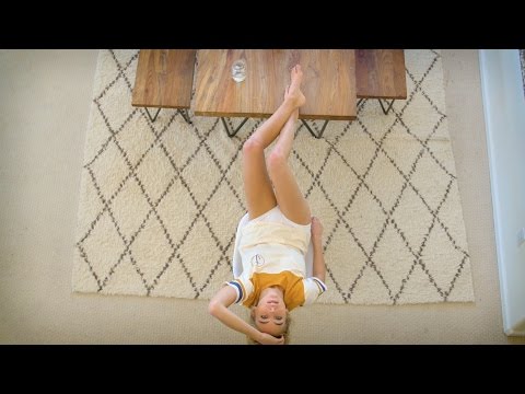 Girl in a Shirt: Elizabeth Turner | Surfing