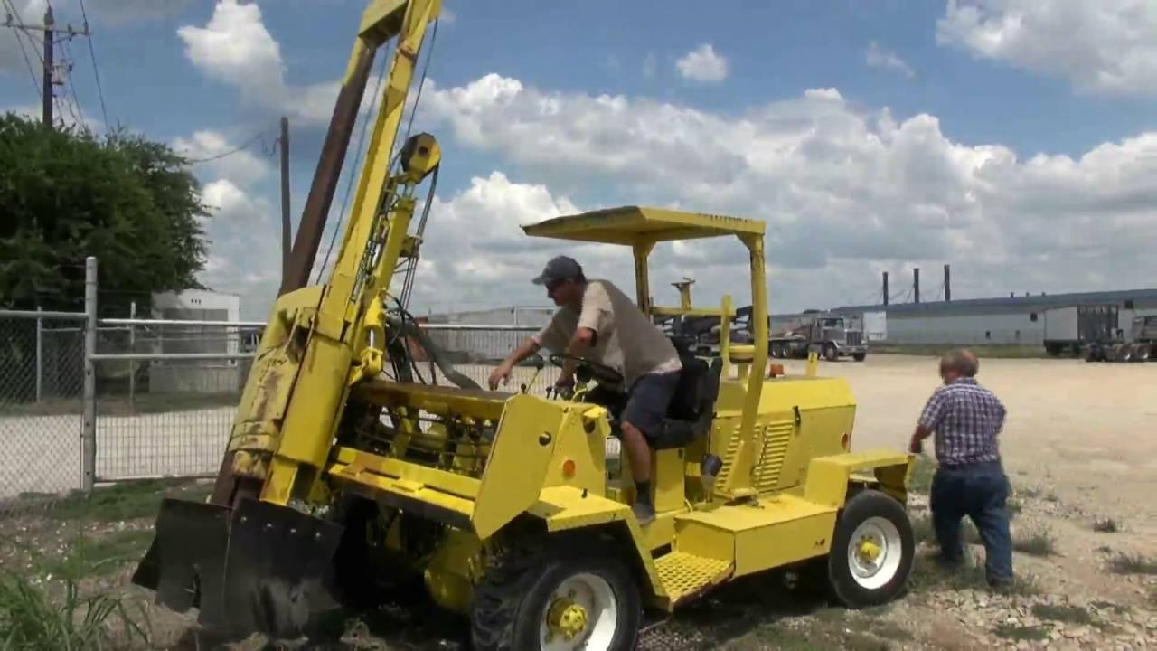1990 Arrow Master HJ1250R Breaker - YouTube