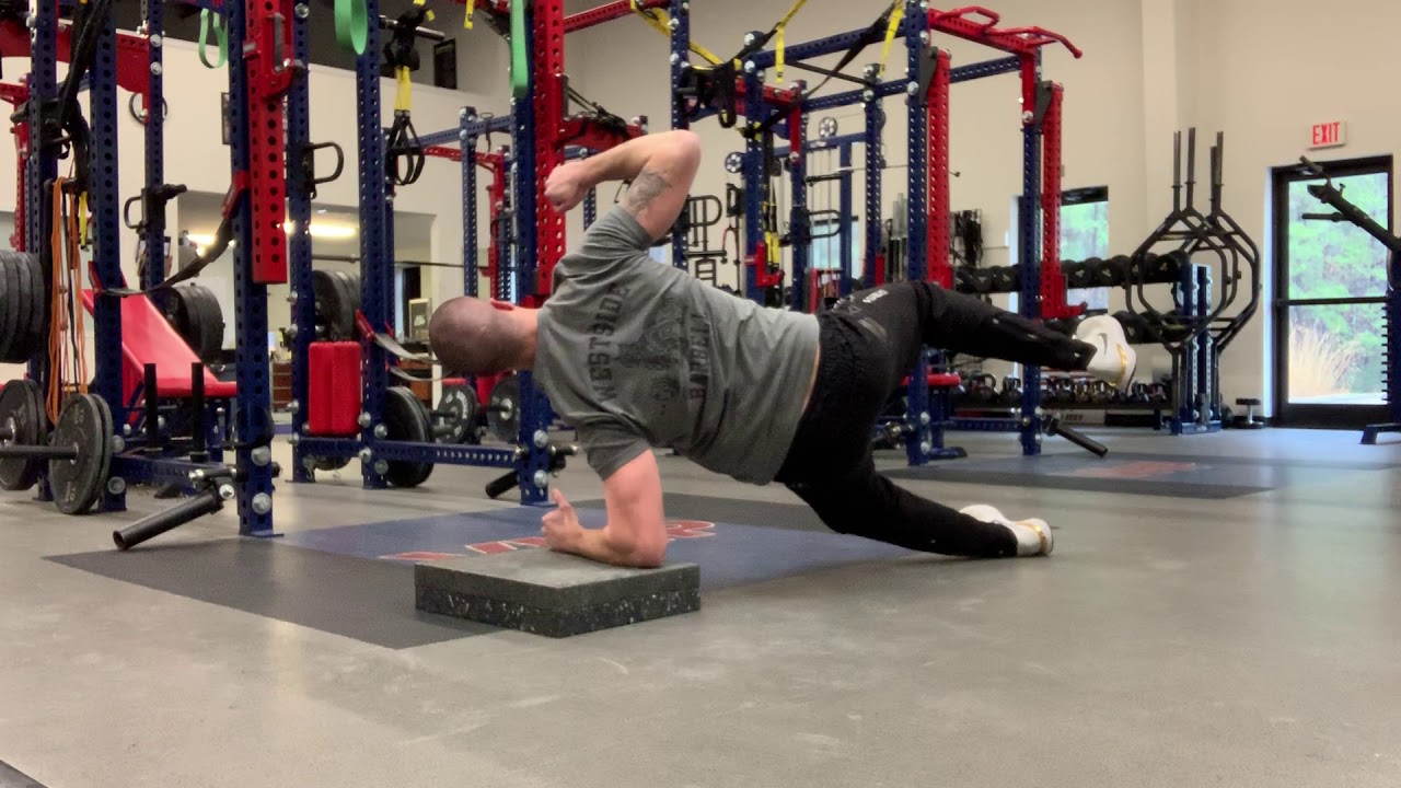 Quad Plank w/ Rotation - YouTube