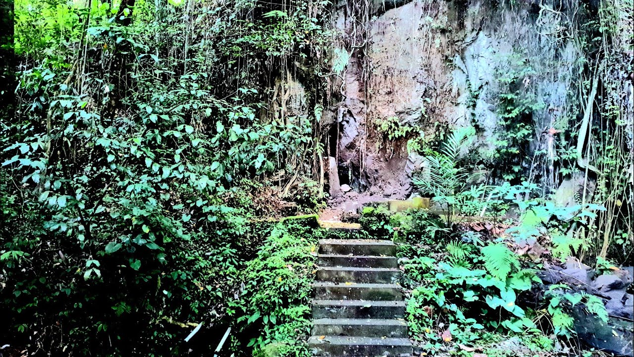 Pesona Beji Golok di Desa Buwit, Tabanan. Bali. - YouTube