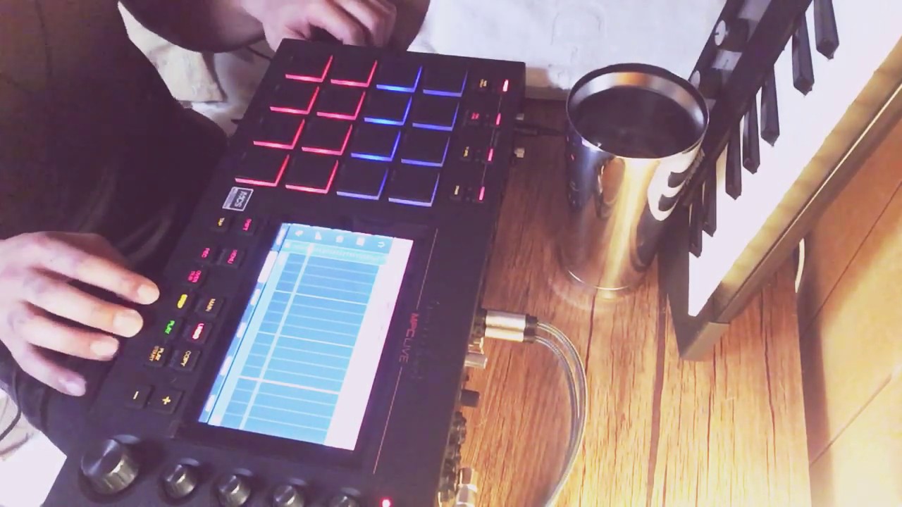 【LO-FI】MPC LIVE - YouTube