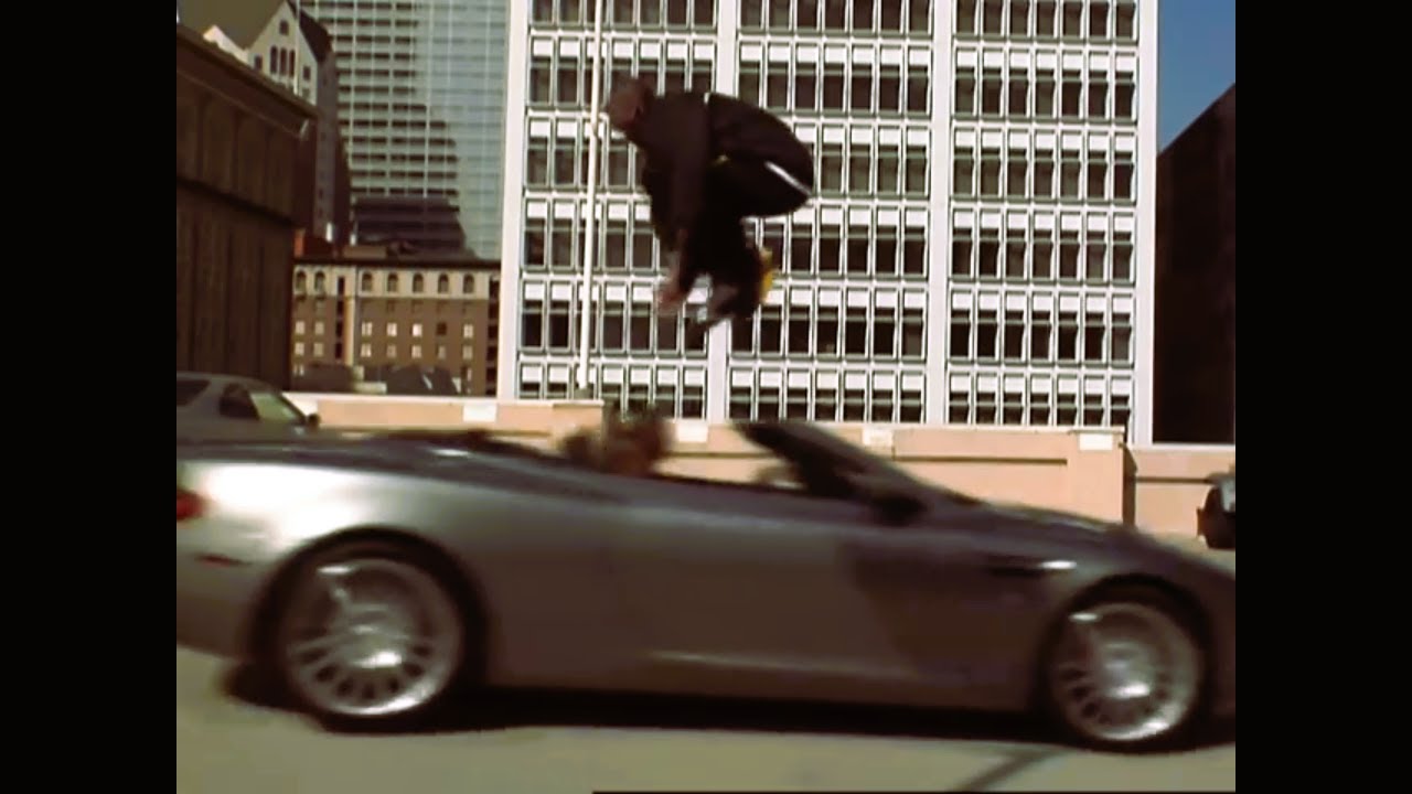Kobe Jumping Over a Car! - YouTube