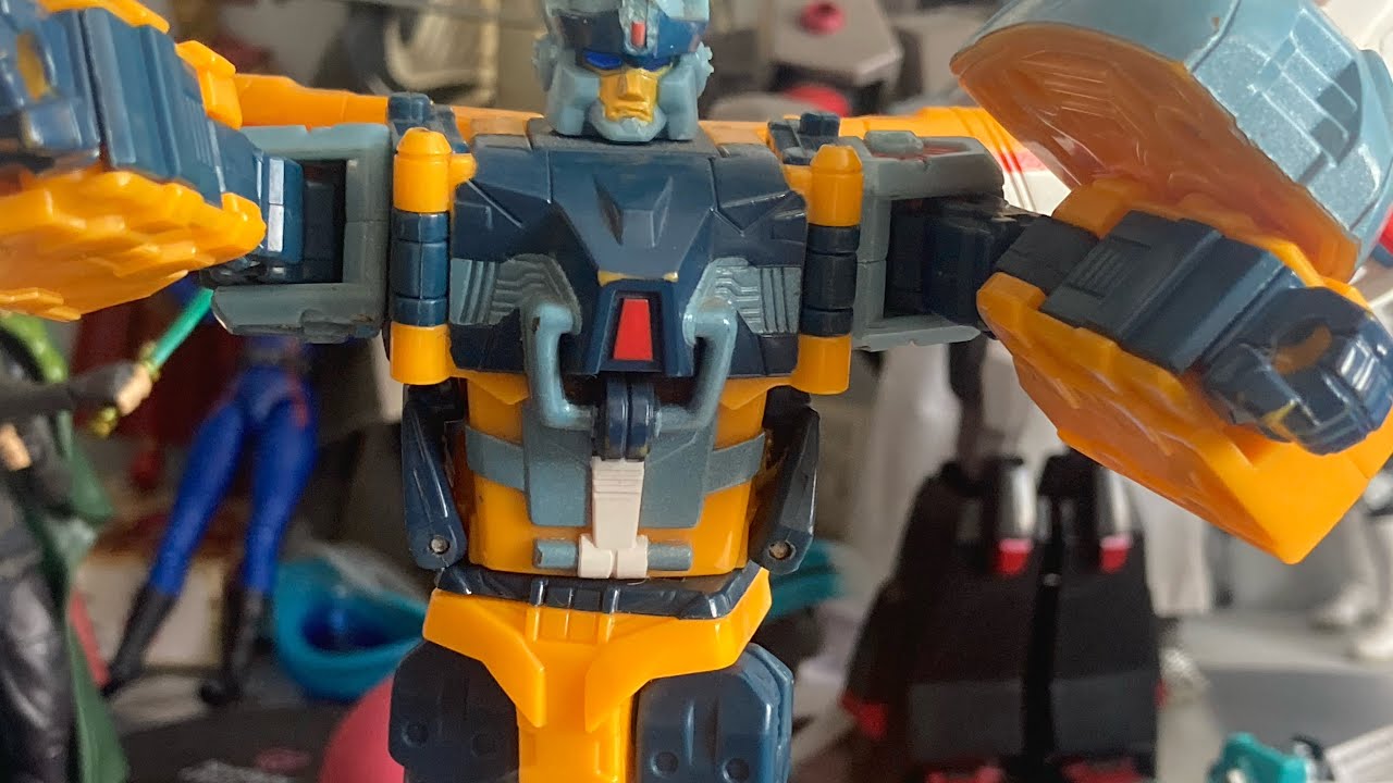 Transforming EVAC from transformers cybertron 2005 - YouTube