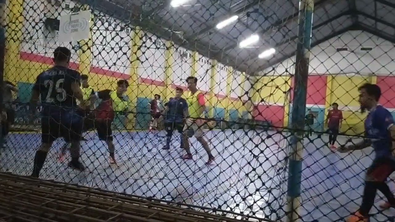 Futsal dengan skill tingkat dewa bar-barnya 🤣 - YouTube