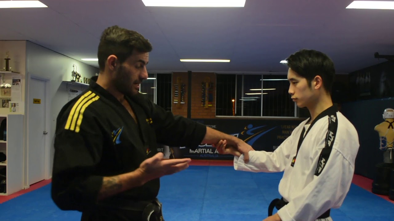 Basic Self Defense one - YouTube