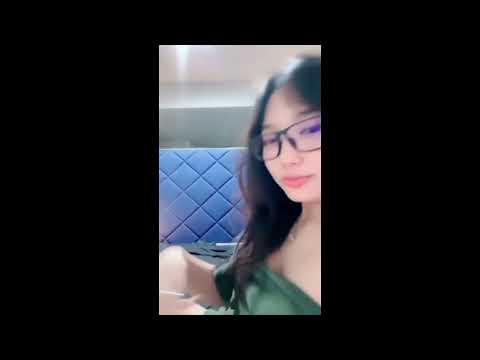 Julia Lea Live Cuma Pake Handuk
