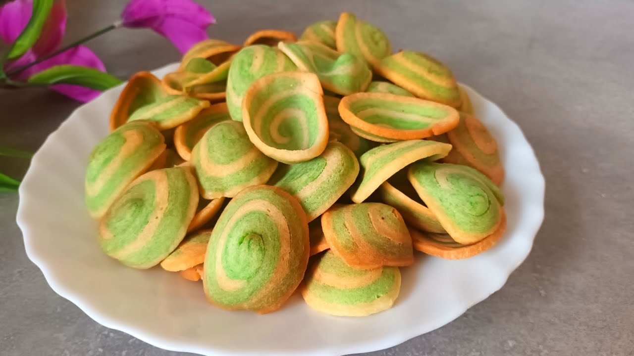 How to make pig Ear Cake របៀបធ្វើនំត្រចៀកជ្រូកងាយៗ - YouTube